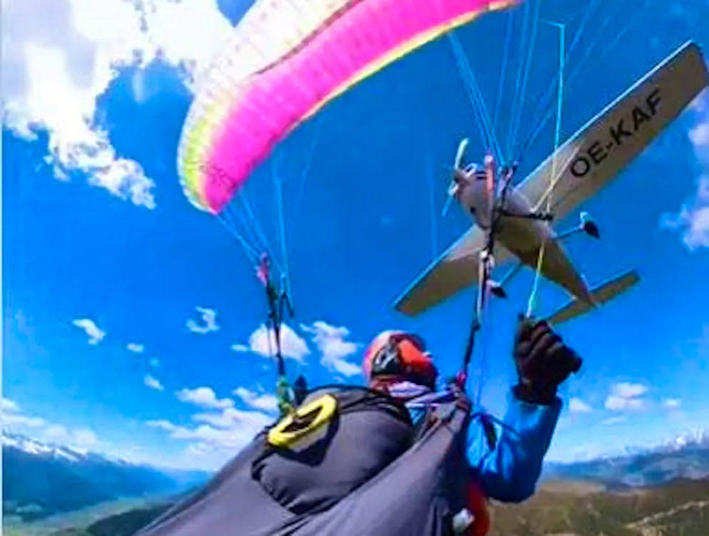 Cessna shreds paraglider - pilot films and survives | blue News