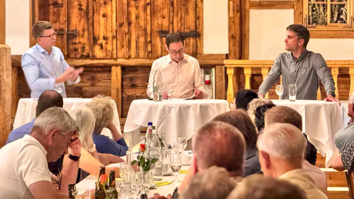 A visit to the SVP Rheintal: "Heilandzack du Tubbel!" - When the debate ...