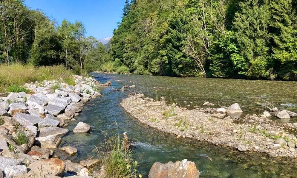 Il fiume Ticino riconquista il suo corso naturale in Alta Leventina ...