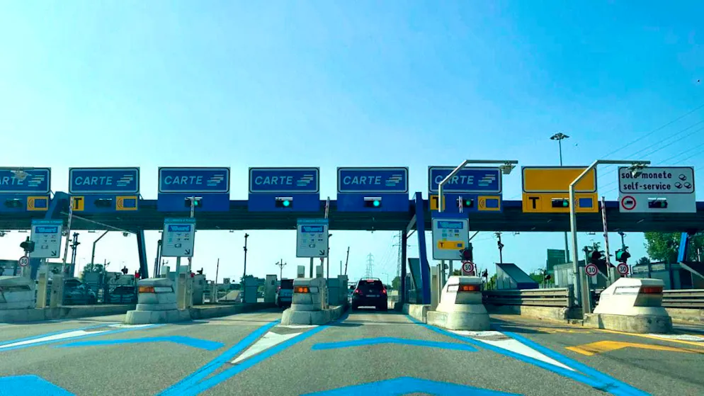 Latest news: Stuck in a traffic jam in Italy? Money back in the future ...