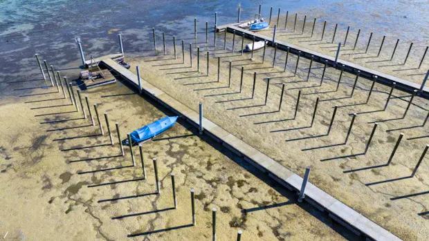 Drought: Lake Constance level drops to historic low | blue News