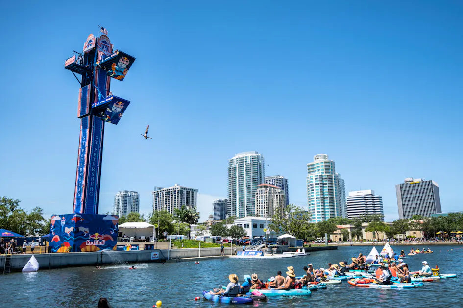 Cliff diving: The Red Bull Cliff Diving World Series in Florida for the ...