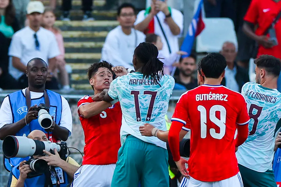World Cup ticker: Portugal star faces ban after punch ++ Draw for ...