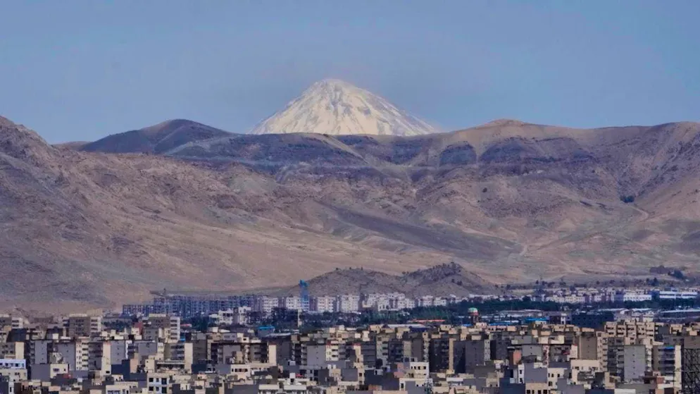 Iranian airports suspend operations - air defense active | blue News