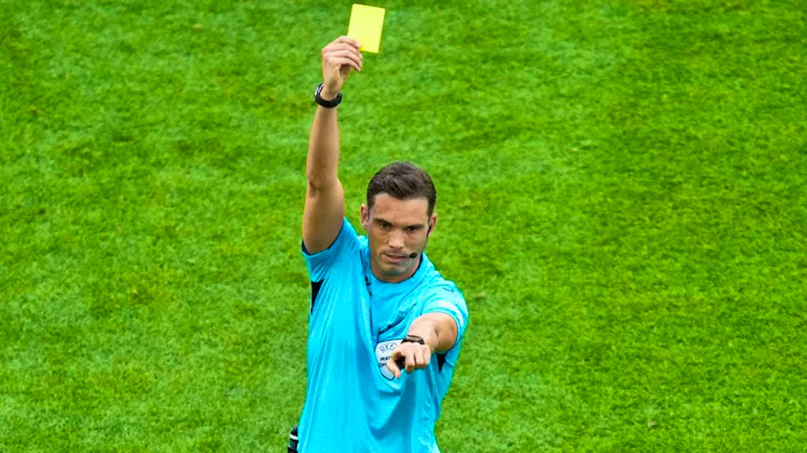 WORLD CUP 2026: Drinking breaks and red for hand in front of mouth: the ...
