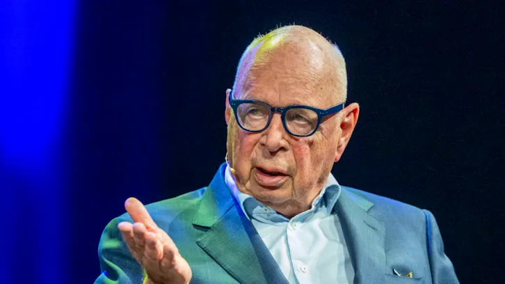Il Fondatore del WEF Klaus Schwab mette in guardia dalle élite ...