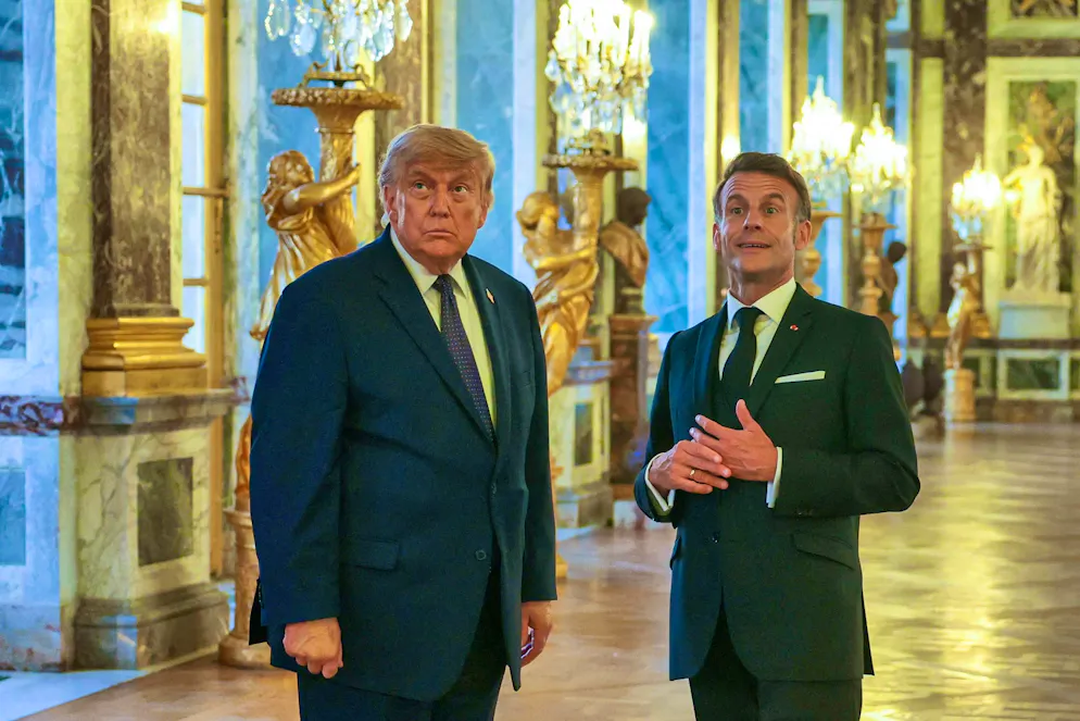 Versailles Instead of Bürgenstock: Signing of the Iran Deal with Trump ...
