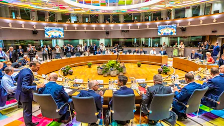 Russia: EU Divided: Who Should Talk to Putin? | blue News