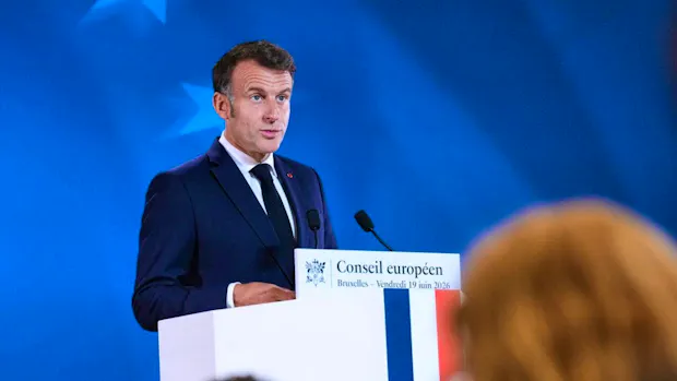 Macron opposes deportation centers in third countries | blue News